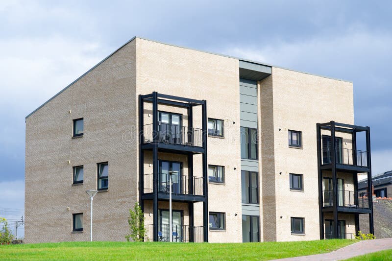 Modern High Rise Flats at New Development Stock Photo - Image of rise ...