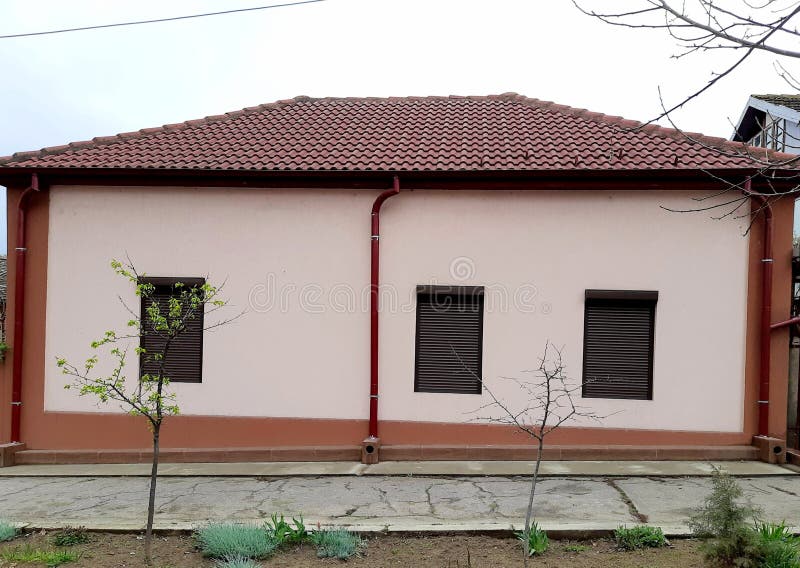 Modern House with 3 Windows Stock Photo - Image of siding, city: 245421284