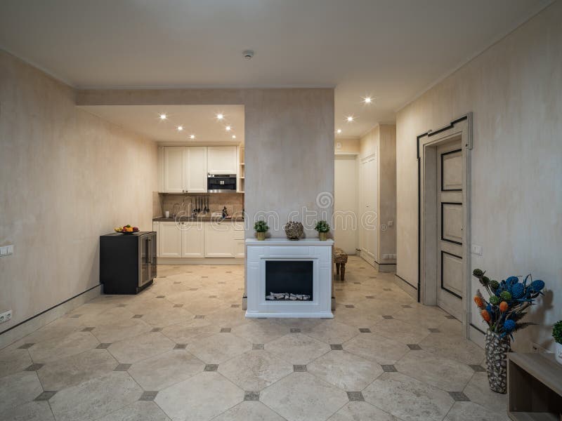 Modern Interior of Luxury Private House. Spacious Kitchen. White ...