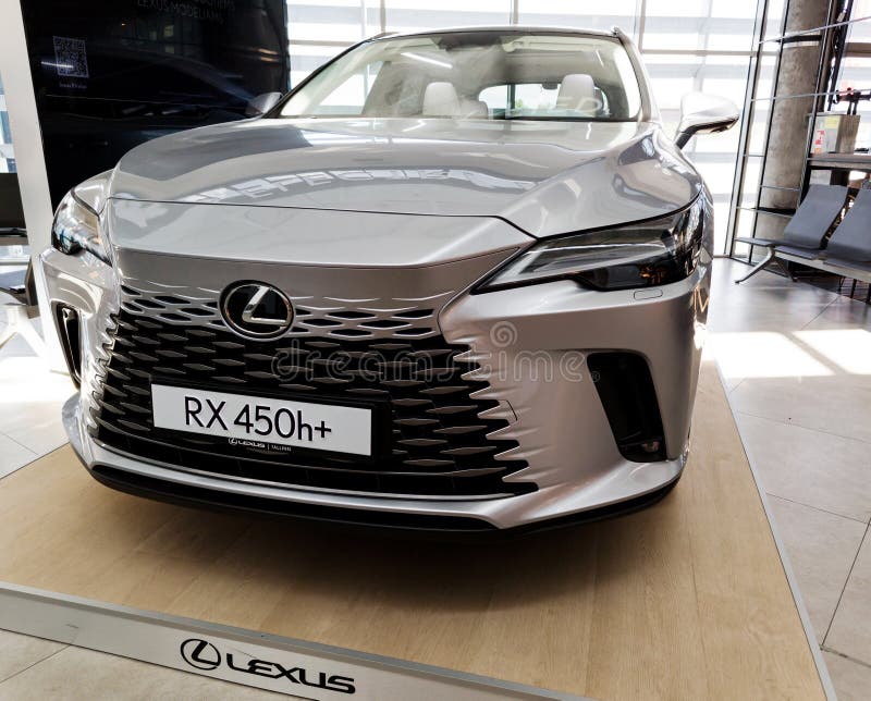 Modern Lexus RX 450h editorial image. Image of front - 321911160