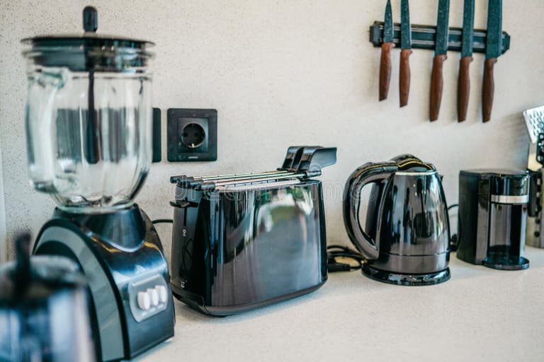 Modern Luxury Hi-tek Black and White Kitchen Interior, Clean Design ...
