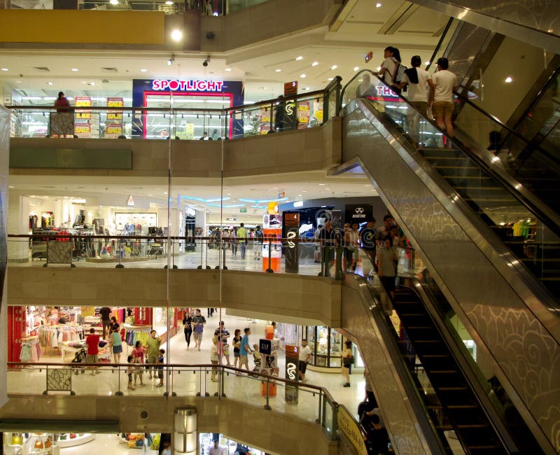 Modern Mall editorial photo. Image of arena, center, spain - 62587016