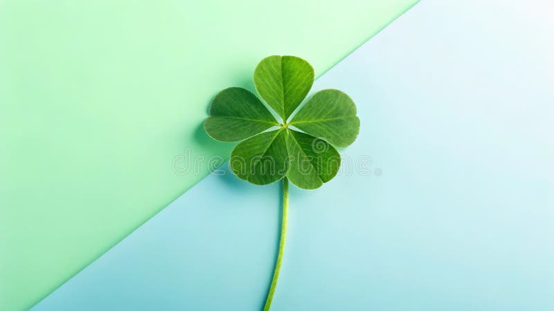 Minimalist Clover Leaf Logo Design Stock Vector - Illustration of ...