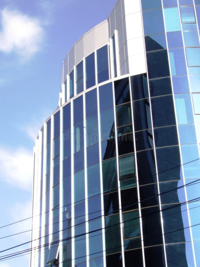Modern-office-building-mirror-facade Stock Image - Image of : 87856447