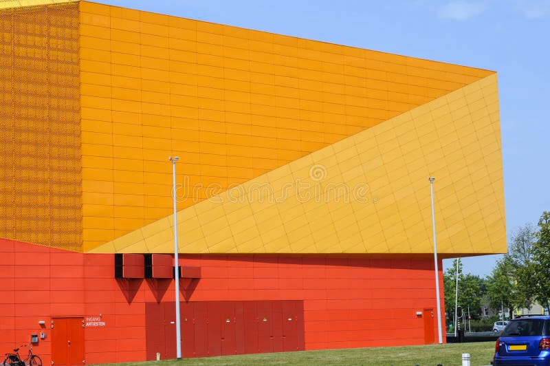 472,065 Yellow Building Photos - Free & Royalty-Free Stock Photos from ...