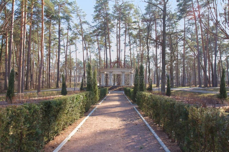 Modern Rotunda in Spring Park Stock Photo - Image of bucha, metal: 24284952