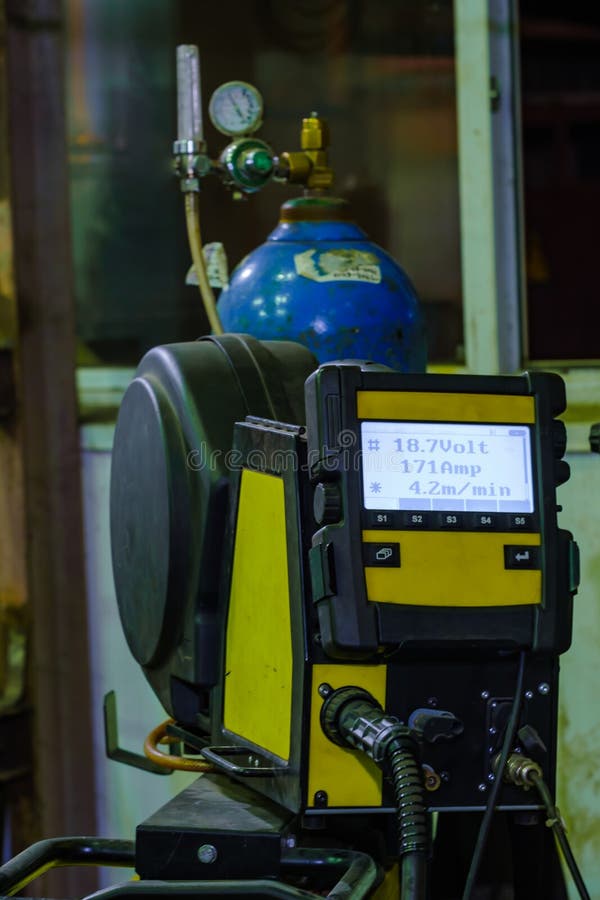 A Modern Semi-automatic Welding Machine with Great Functionality in the ...