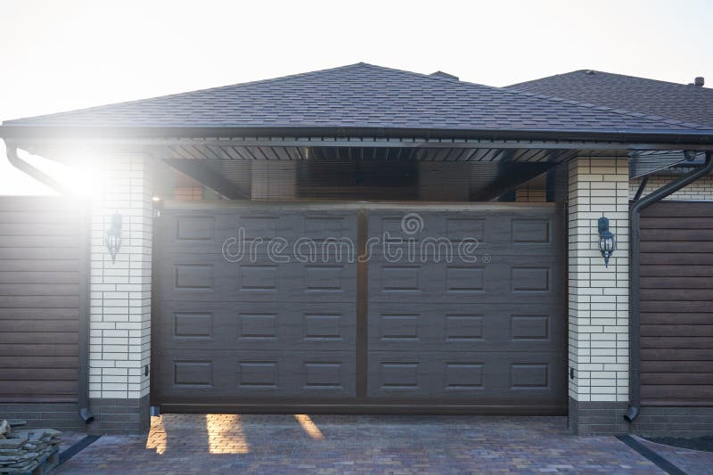 Modern Side Sliding Gates with Canopy Stock Photo - Image of entry ...