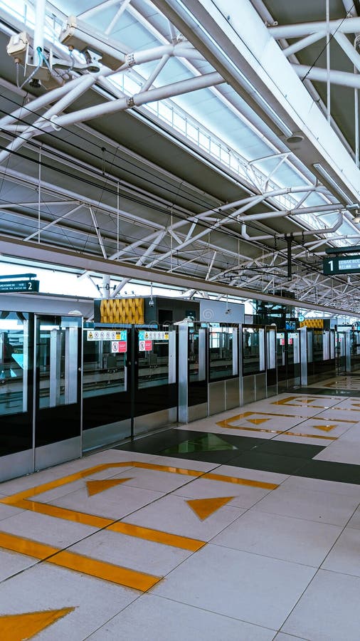 Modern Subway Station Platform with Closed Train Doors Stock Photo ...