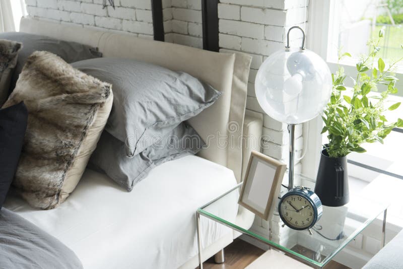 Modern Table Lamp on Side Table Stock Photo - Image of bedding, lamp ...