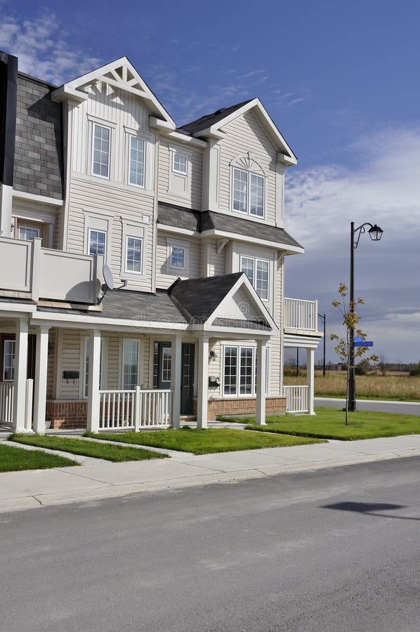 Modern Townhouse Corner Unit Stock Image - Image of community, lamppost ...
