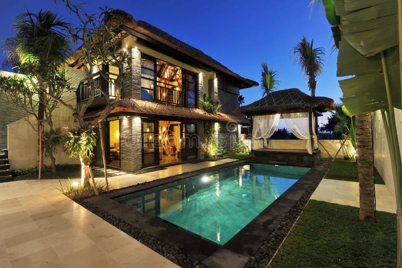 Modern Tropical Villa with Swimming Pool Stock Image - Image of ocean ...