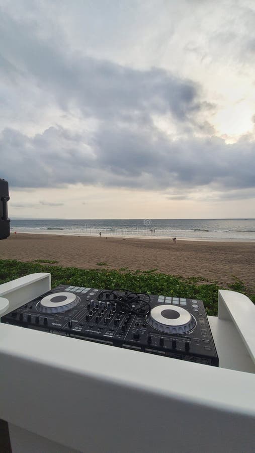 Modern Turn Table by the Beach Turntable Editorial Image - Image of ...