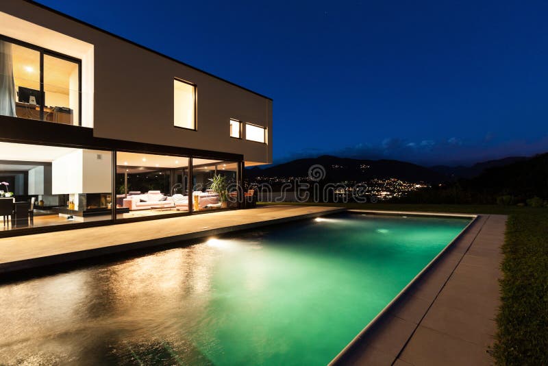 Swimming Pool Against Modern House Stock Photo - Image of pool, house ...