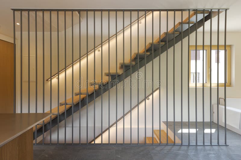 Modern Wooden Staircase with Metal Support, Handrail with Led Light ...