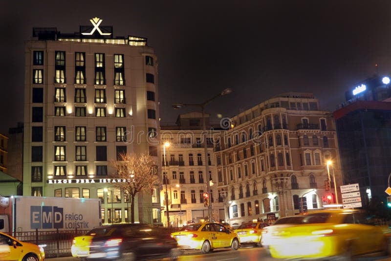 Modernt Och Historiska Byggnader Sreet Sisli Osmanbey Istanbul ...