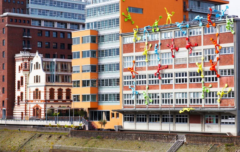 Moderne Architektur, Dusseldorf, Deutschland Redaktionelles Foto - Bild ...