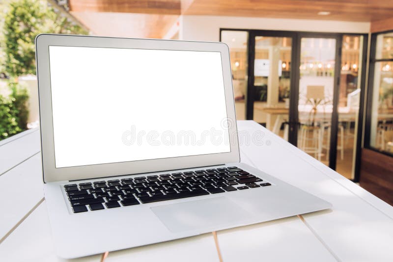 Moderne Computer, Laptop Met Het Lege Scherm Op Witte Lijst Met Stock ...