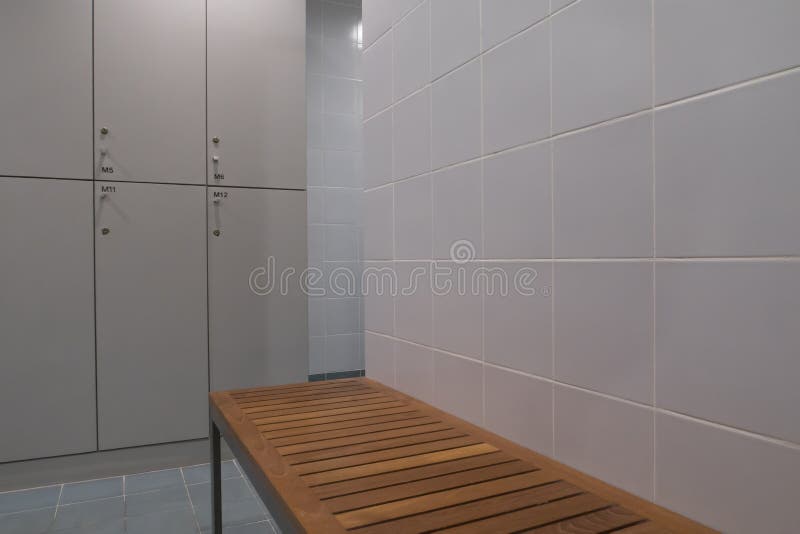 Moderne kluis stock foto. Image of kleding, schoon, kast - 165644946