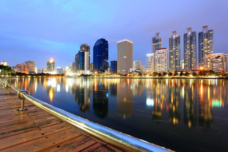 Moderne Stad, Cityscape Van Bangkok Stock Foto - Image of water ...
