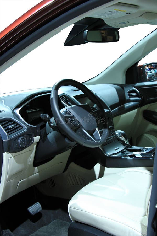 Moderner Autoinnenraum stockbild. Bild von verkehr, konzept - 103362365