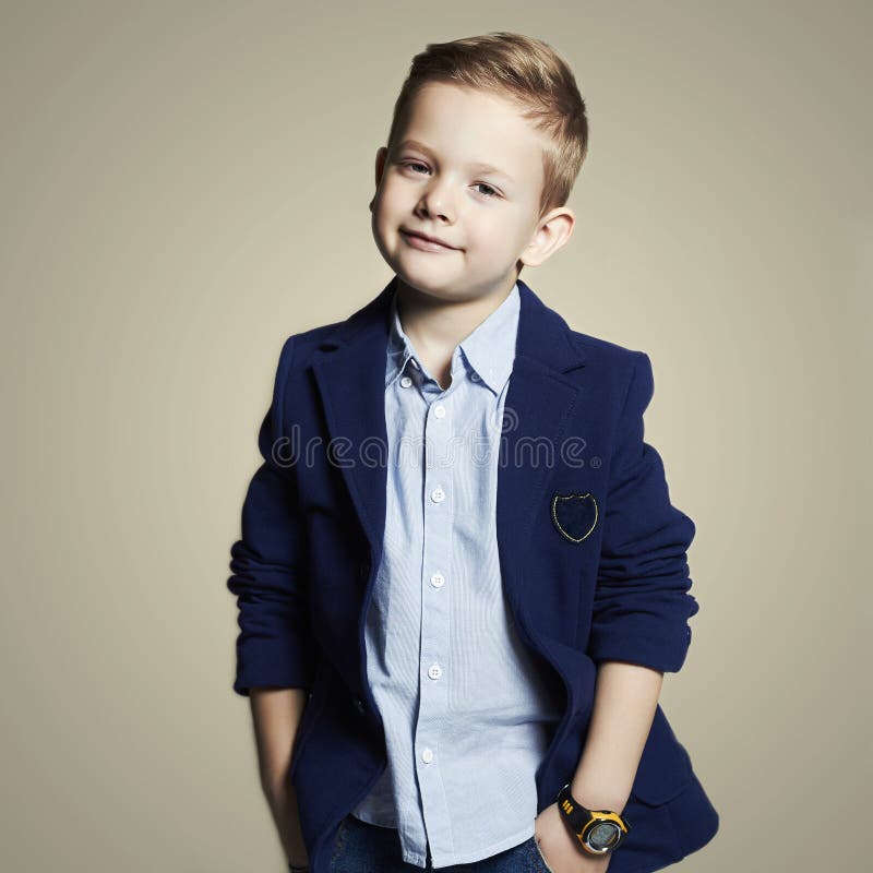 Moderner Kleiner Junge in Tie.style-Kind. Modekinder Stockbild - Bild ...