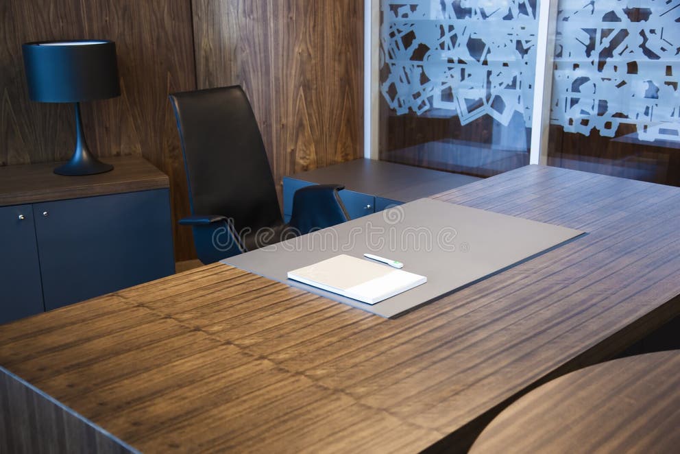 Modernt kontor fotografering för bildbyråer. Bild av utformning - 34199639