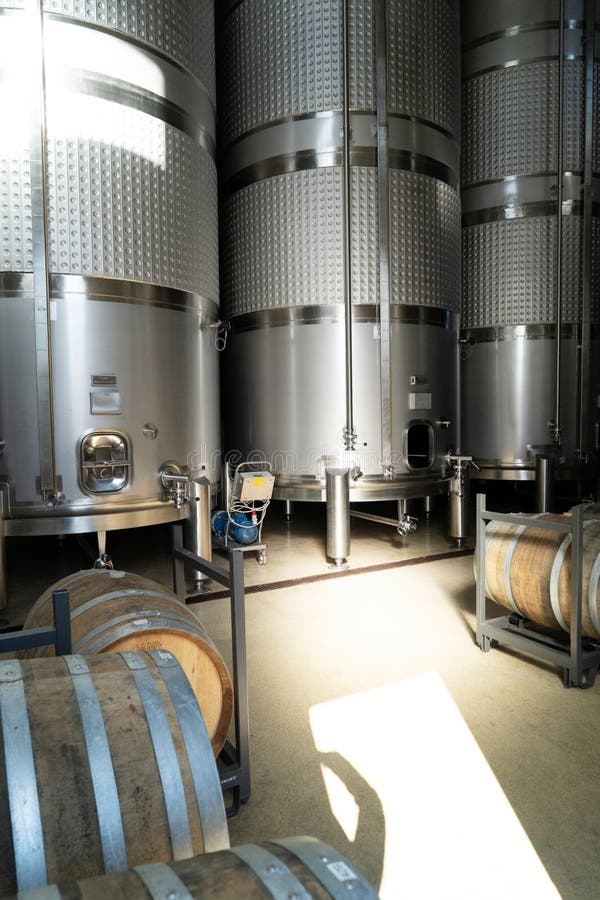 Modernt metal wine tanks stock image. Image of storage - 333717347