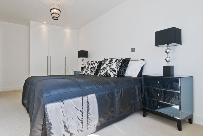 Modernt Sovrum Med En Hall Till Andra Rum Arkivfoto - Bild av möblerat ...