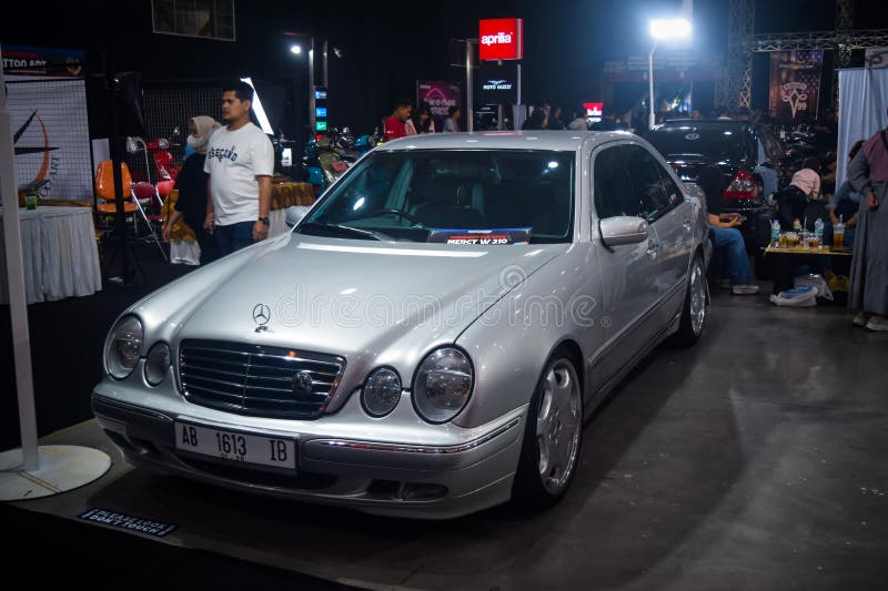 Modified Silver Mercedes Benz E 230 W210 Editorial Image - Image of ...