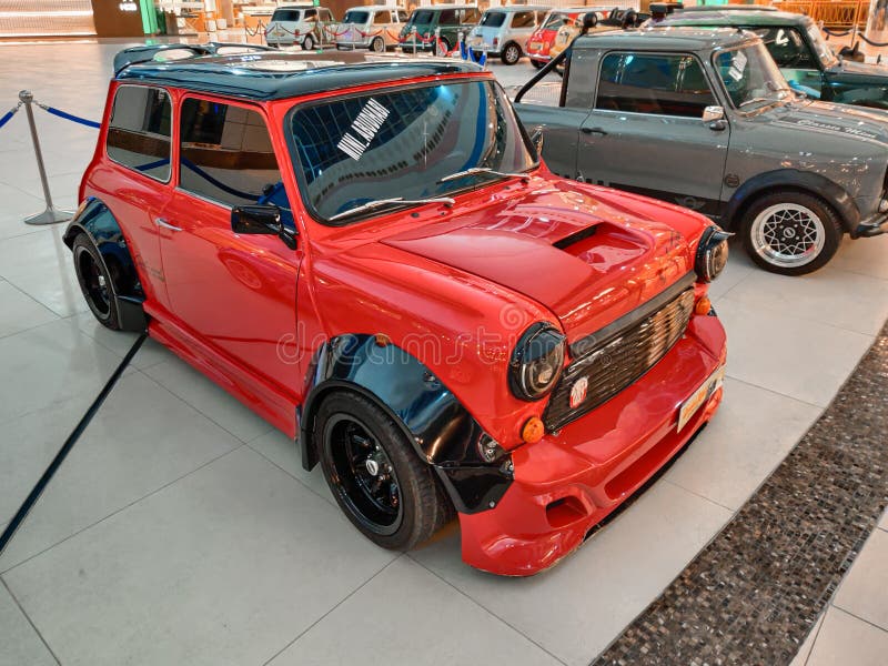 Modified and Unique Mini Cooper S Turbo Displayed in a Show | Cool and ...