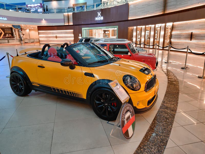 Modified And Unique Mini Cooper S Turbo Displayed In A Show | Cool And ...