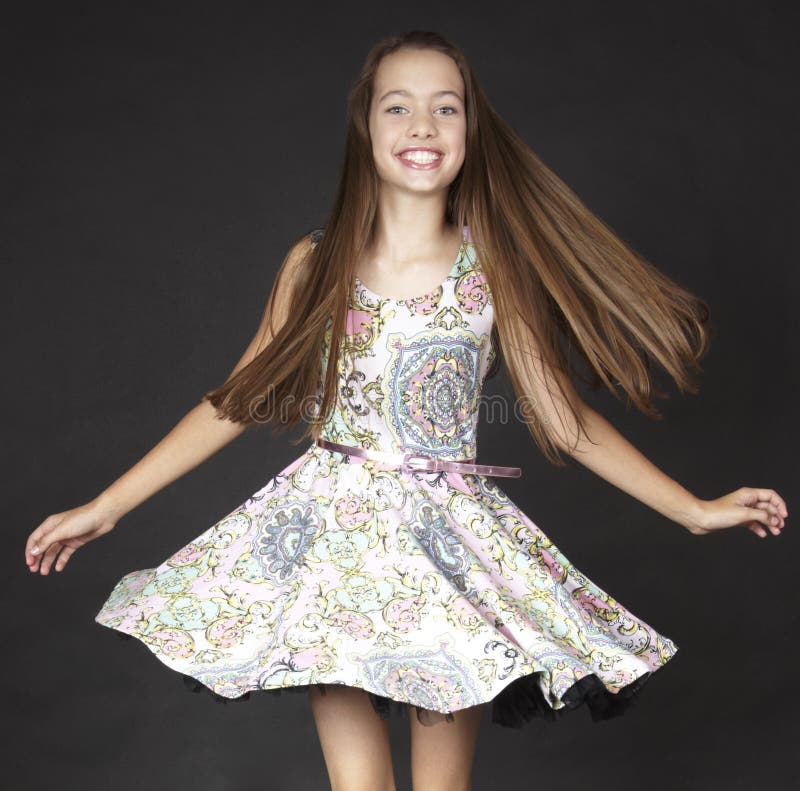 Moda Per Ragazze Adolescenti Immagine Stock - Immagine di filatura ...