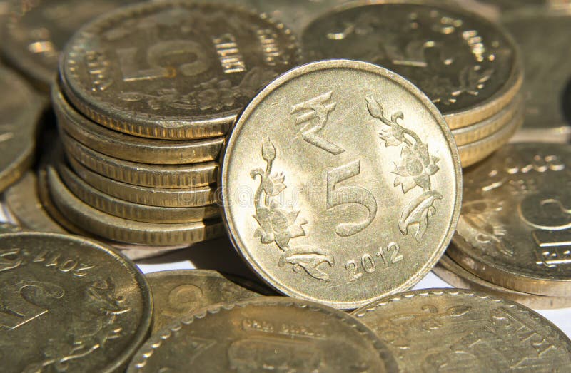 Cinco Rupias De Índia Da Moeda Foto de Stock - Imagem de dinheiro ...