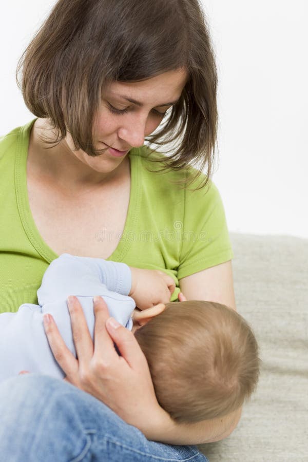 Moeder Die Haar Babyjongen De Borst Geven. Stock Afbeelding - Image of ...