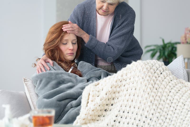 Moeder Maakt Zich Zorgen Over Haar Kleine Dochter Nadat Ze Ondeugend ... Moeder Maakt Zich Zorgen Over Haar Kleine Dochter Nadat Ze Ondeugend ...