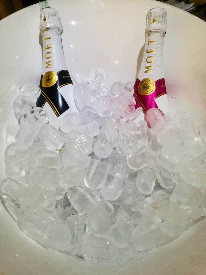 Moet in ice editorial image. Image of shot, moet, drink - 135786540