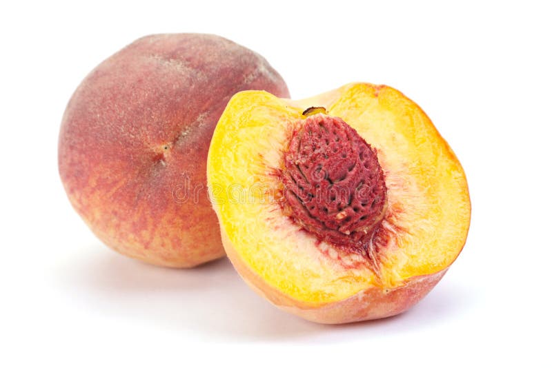 Mogna Isolerade Persikafrukter Med Gröna Tjänstledigheter Arkivfoto ...