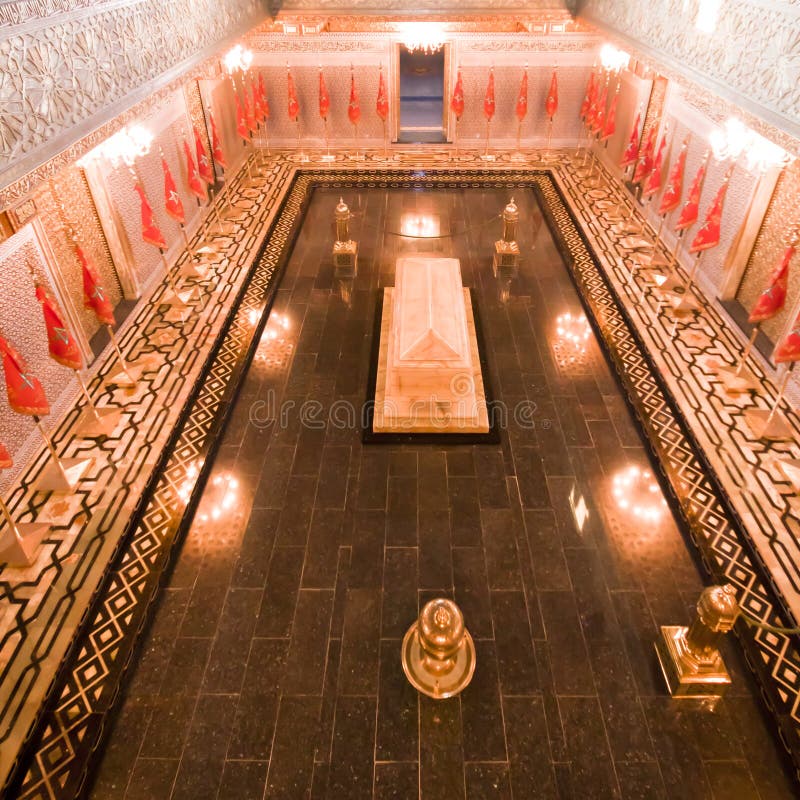 Mohammed s tomb stock photo. Image of indoor, flag, holy - 18551302