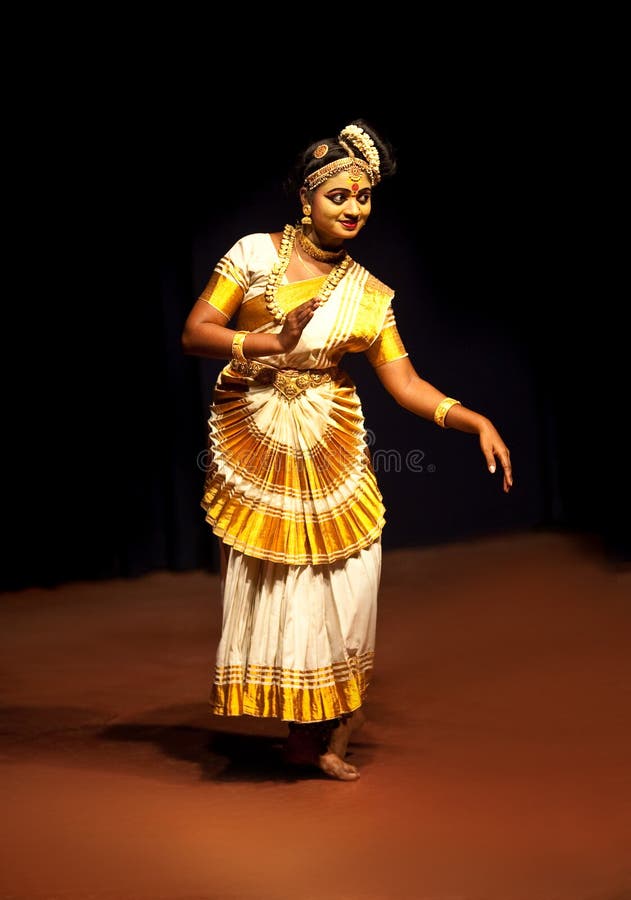 Kathakali Dancer - Cochin in India Editorial Image - Image of headdress ...