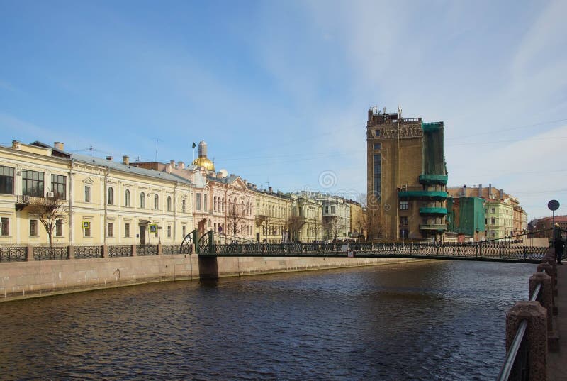 Moika River in Saint Petersburg Stock Image - Image of ship, spring ...