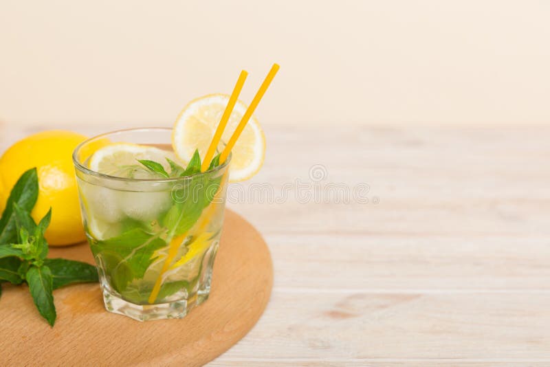 Mojito Cocktail. Refreshing Mojito Cocktail with Lime, Lemon and Mint ...