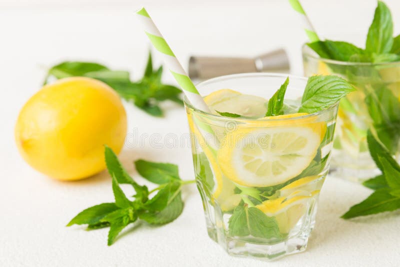 Mojito Cocktail. Refreshing Mojito Cocktail with Lime, Lemon and Mint ...