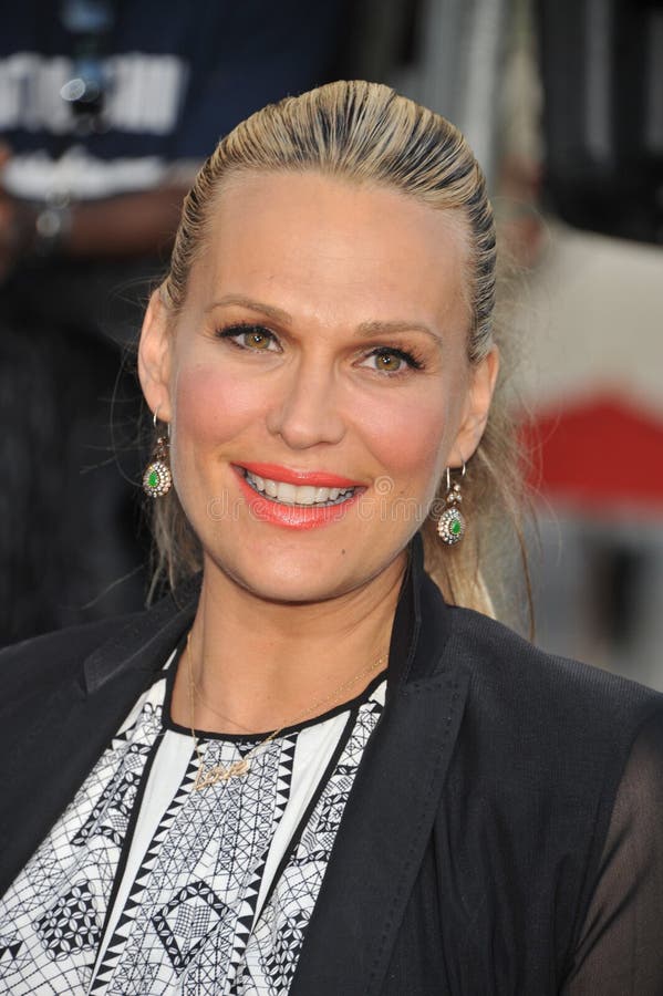 Molly Sims editorial stock photo. Image of arrives, live - 25374358