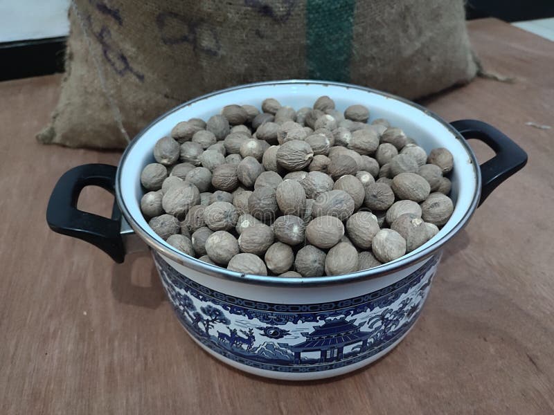 Moluccas Indonesia Round Nutmeg Photo Stock Image - Image of baking ...