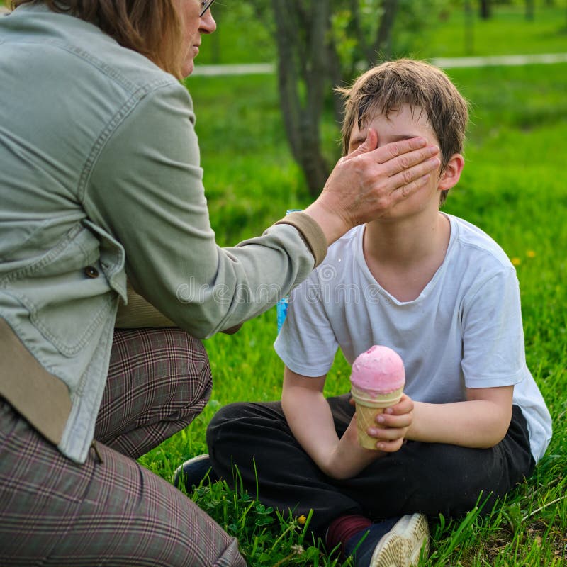 Tween Washing Face Stock Photos - Free & Royalty-Free Stock Photos from ...