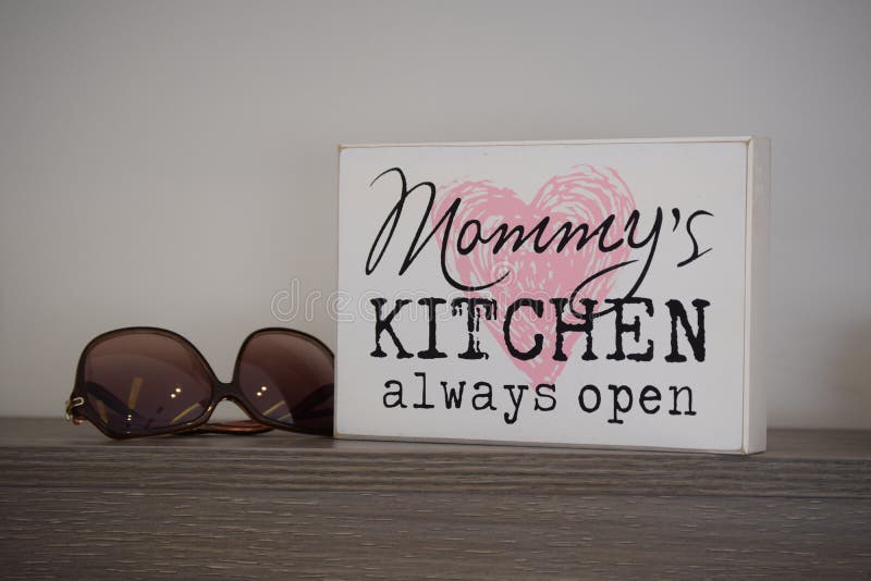 Kitchen Open Sign Picture. Image: 96114386