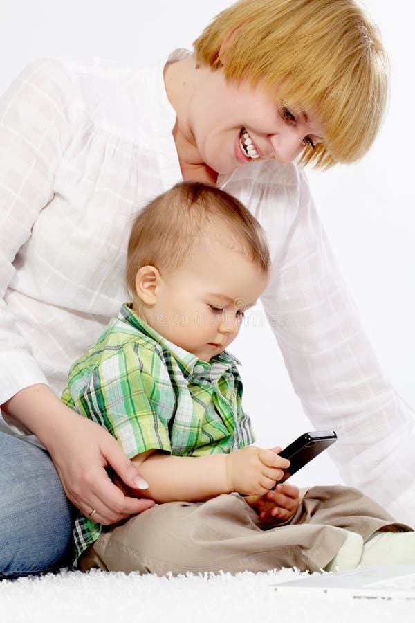 Momson arkivfoto. Bild av barndom, bebis, dagis, moderskap - 21667000