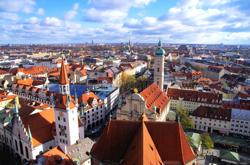 Monachium zdjęcie stock. Obraz złożonej z budynki, kwadrat - 37415954