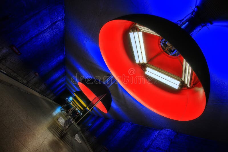 Monachium metro obraz stock editorial. Obraz złożonej z pomarańcze ...